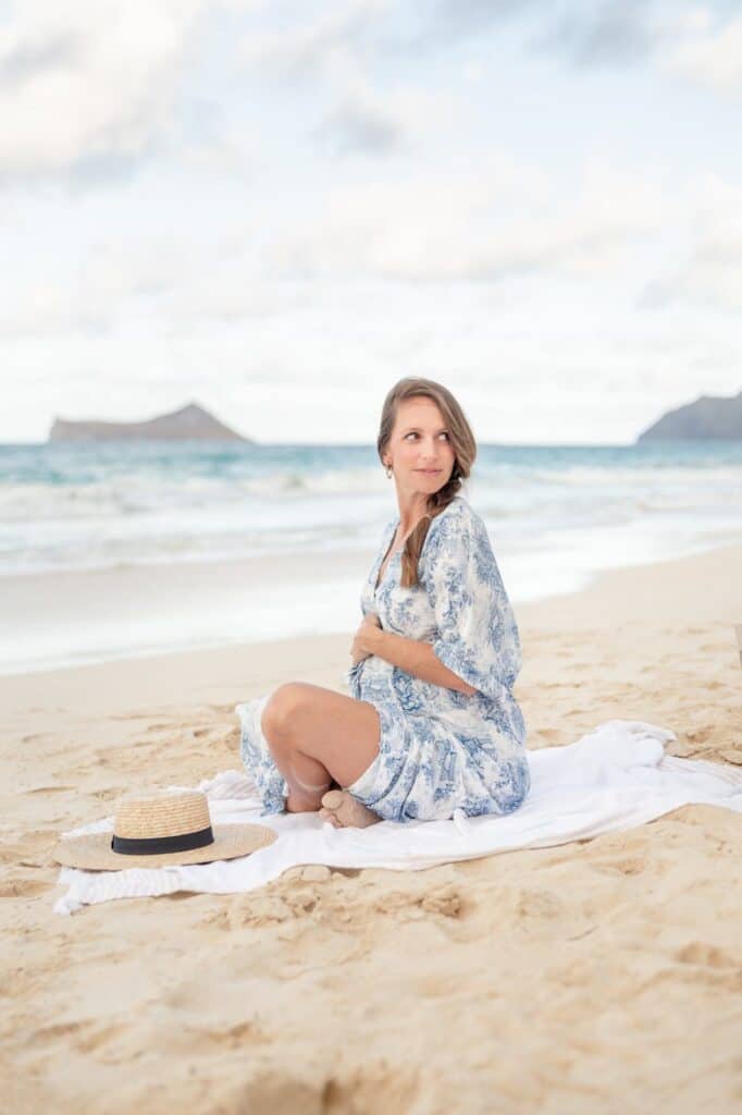 20+ Stunning Beach Maternity Photoshoot Ideas & Outfits [2024]