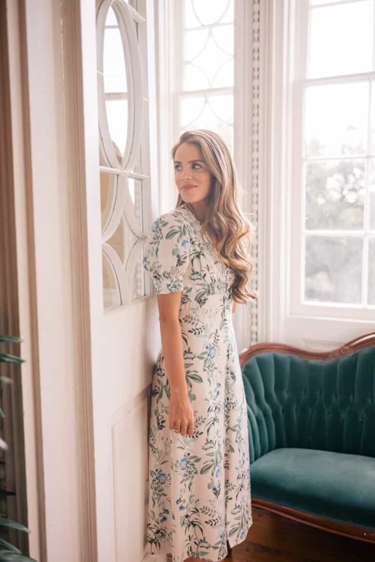 High Tea Attire: What To Wear To High Tea in 2023 + Outfit Ideas!