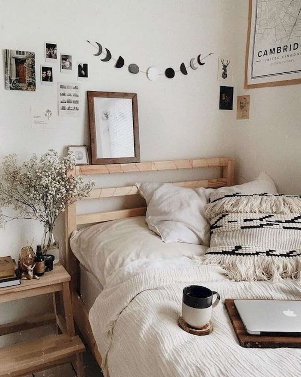 Minimalist Dorm Room Ideas + How To Make Your Dorm *Totally* Serene! Minimalist Dorm Room Ideas + How To Make Your Dorm *Totally* Serene!