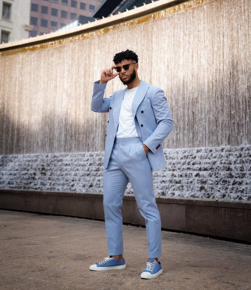 11 Stylish Vegas Mens Outfit Ideas For All Sin City Has To Offer 11 Stylish Vegas Mens Outfit Ideas For All Sin City Has To Offer