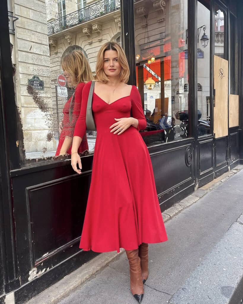 15+ Sexy Outfit Ideas That Are Seductive, Chic, & Classy