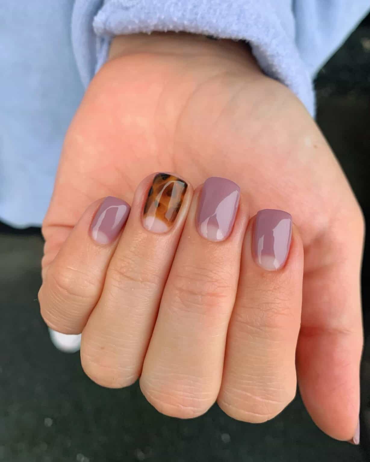 21+ Stunning Mauve Nails With a Youthful & Feminine Vibe