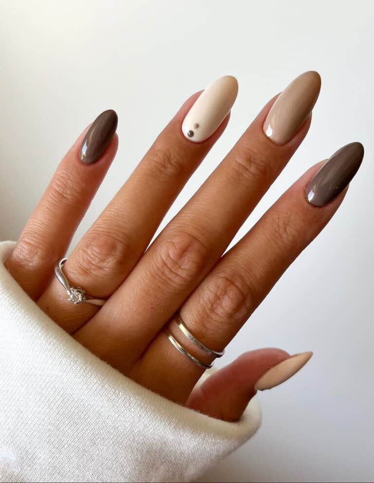 25+ Stunning Beige Nails That Are Anything But Bland!