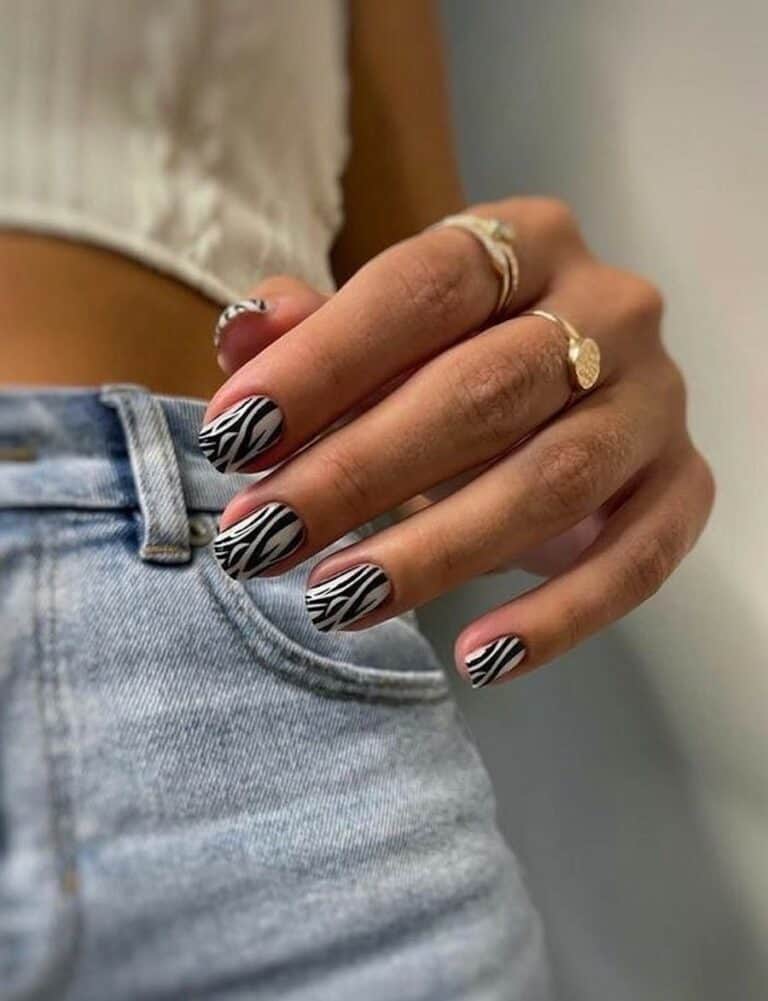 31+ Most Aesthetic Nails We've Seen Yet (and you'll love them too!)