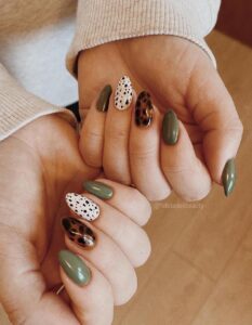 27+ Gorgeous Green Fall Nails With An Earthy Vibe for 2023