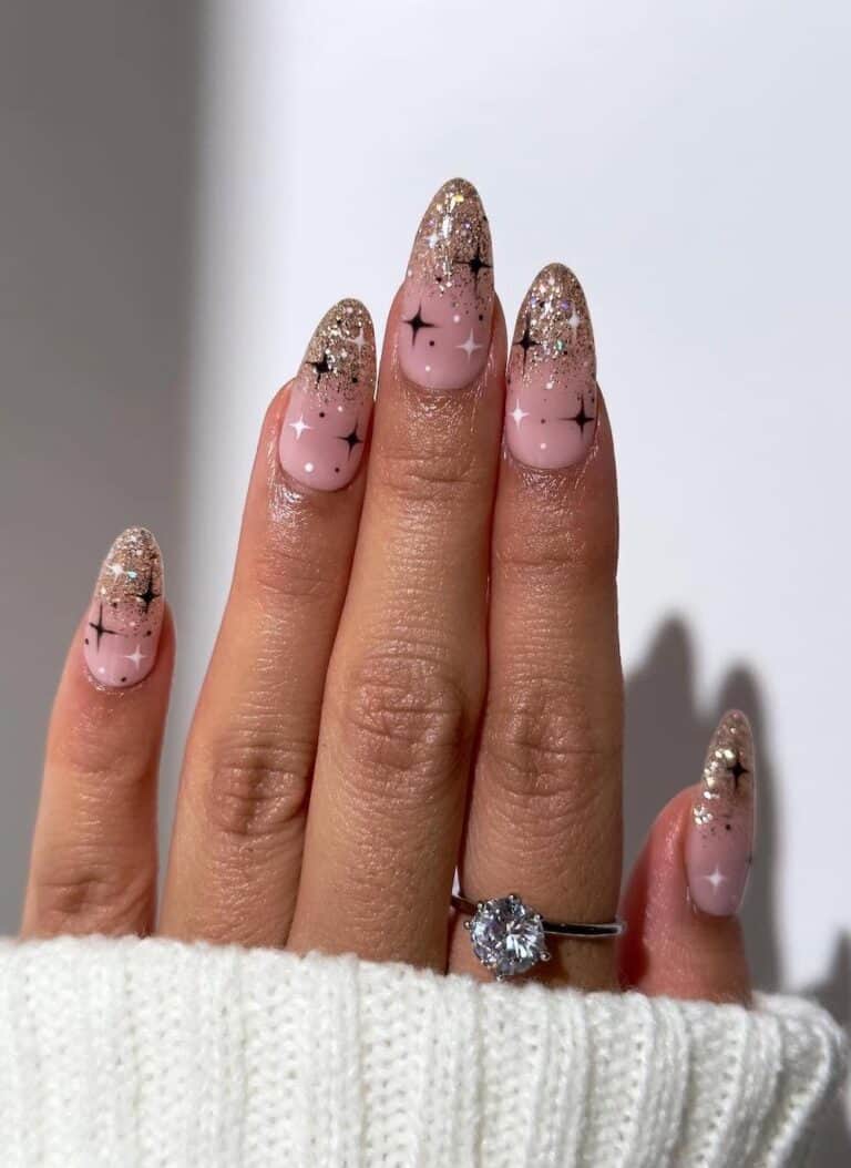 25+ Classy New Years Nails We're Obsessing Over!
