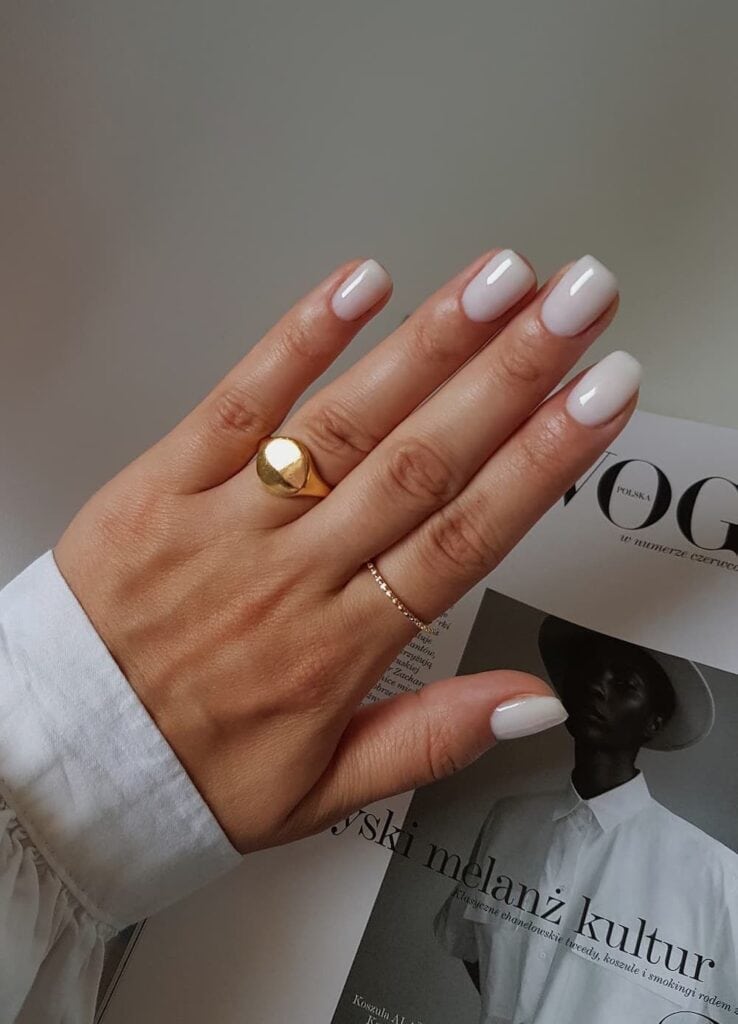 21+ Minimalist Nail Designs We're Copying This Winter