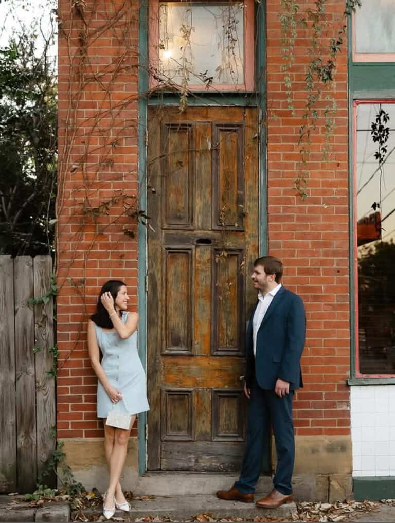 Engaged? Wear This For The Photos: 24+ Outfit Ideas (Casual + Dressy)