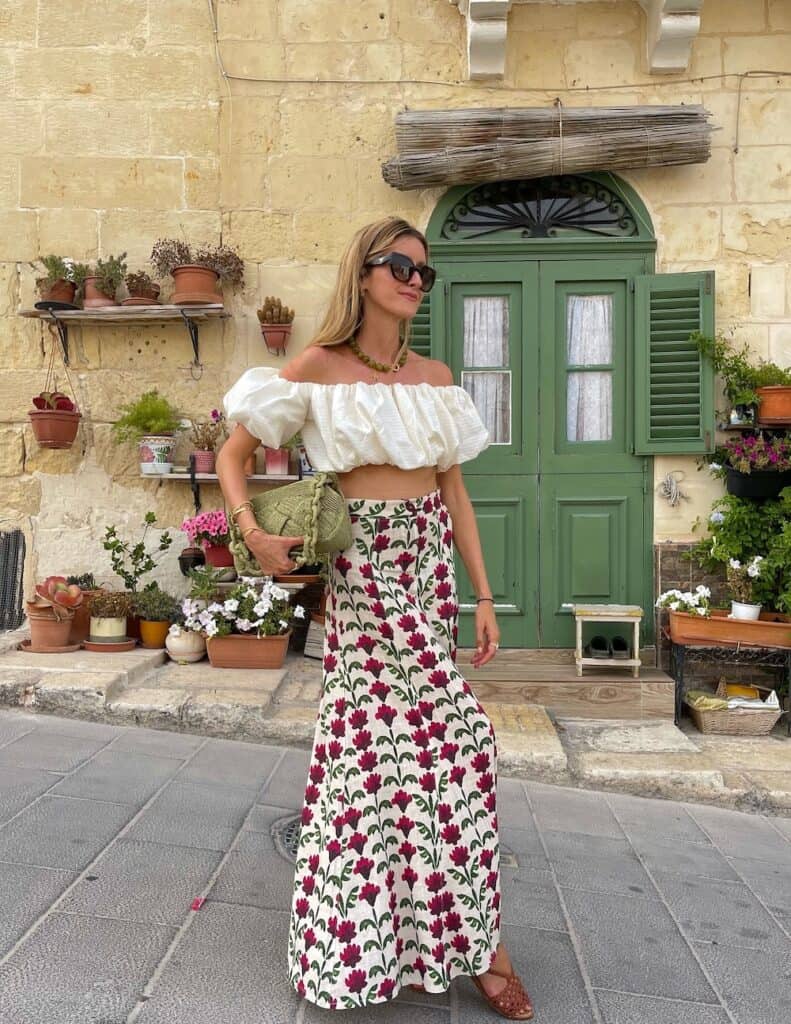 19+ Perfect Italian Summer Outfits, Gelato Included! [2025]