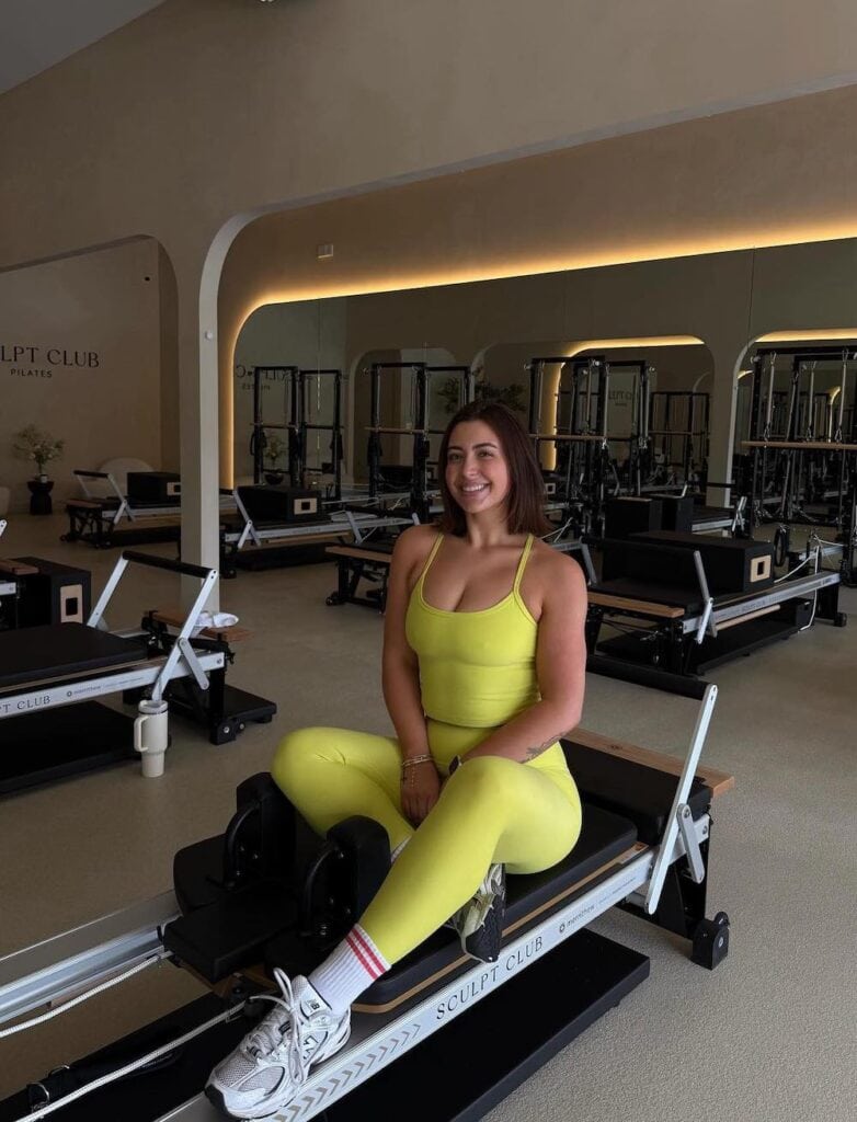 17+ Chic Pilates Outfits That Make Us Want To Hop On The Reformer