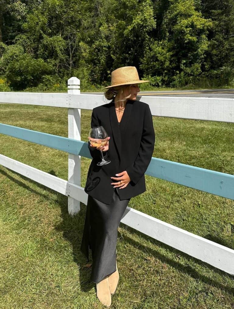 14+ Fall Winery Outfits With Perfect Vineyard Vibes [2025]