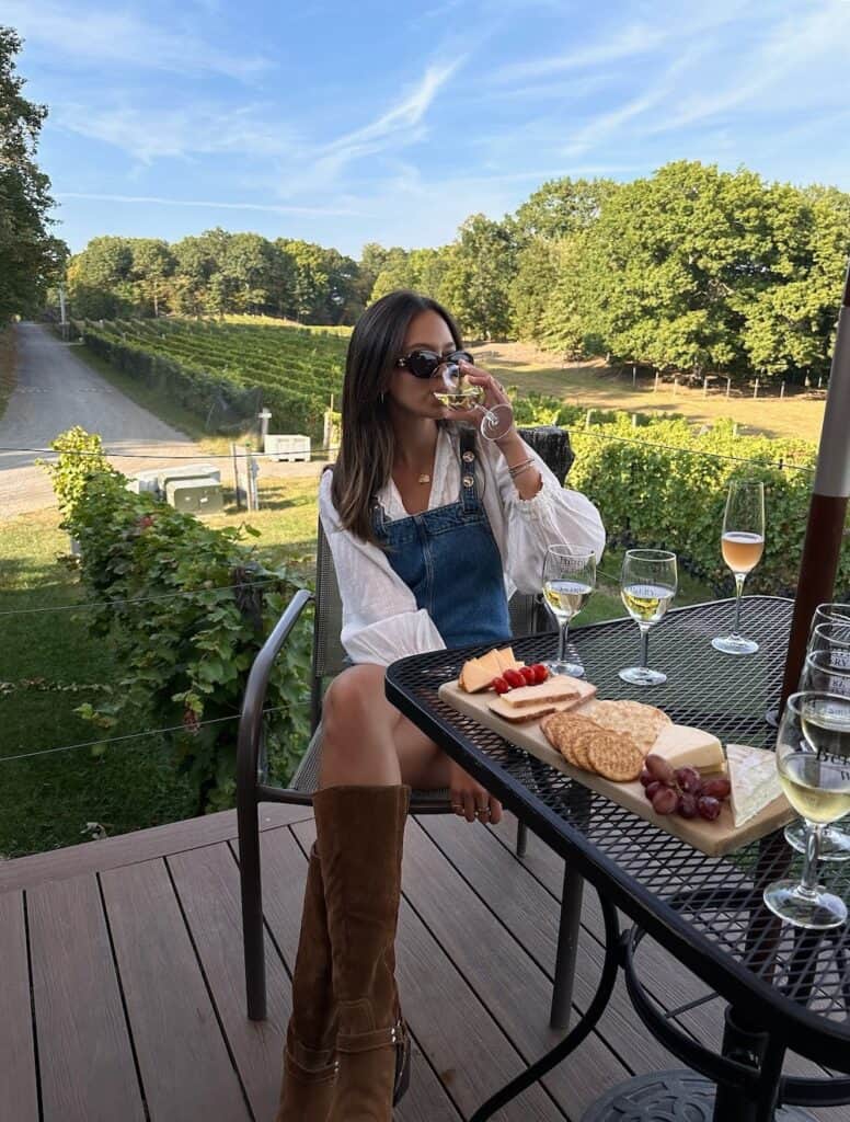14+ Fall Winery Outfits With Perfect Vineyard Vibes [2025]