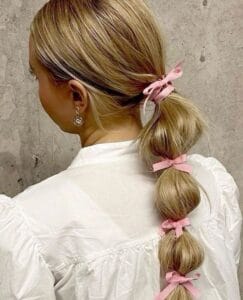 19+ Chic Bow Hairstyles for Your It-Girl Era - style your occasion