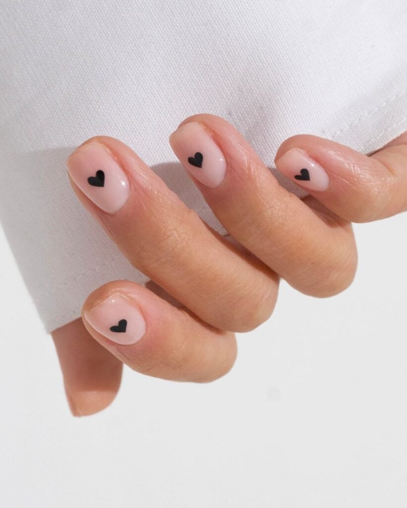 February Nail Aesthetic: 24+ Chicest Designs For This Month