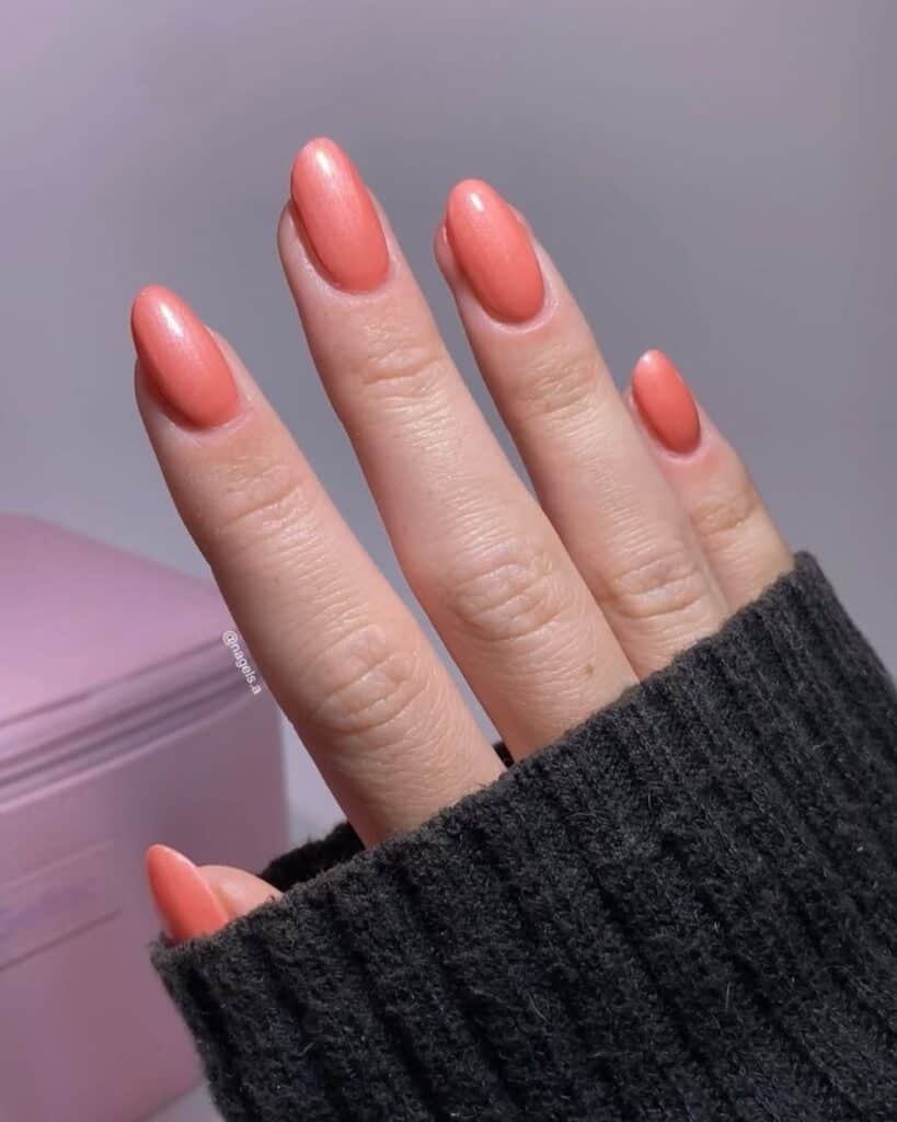 The Hottest April Nail Color Trends to Know Right Now (2026)