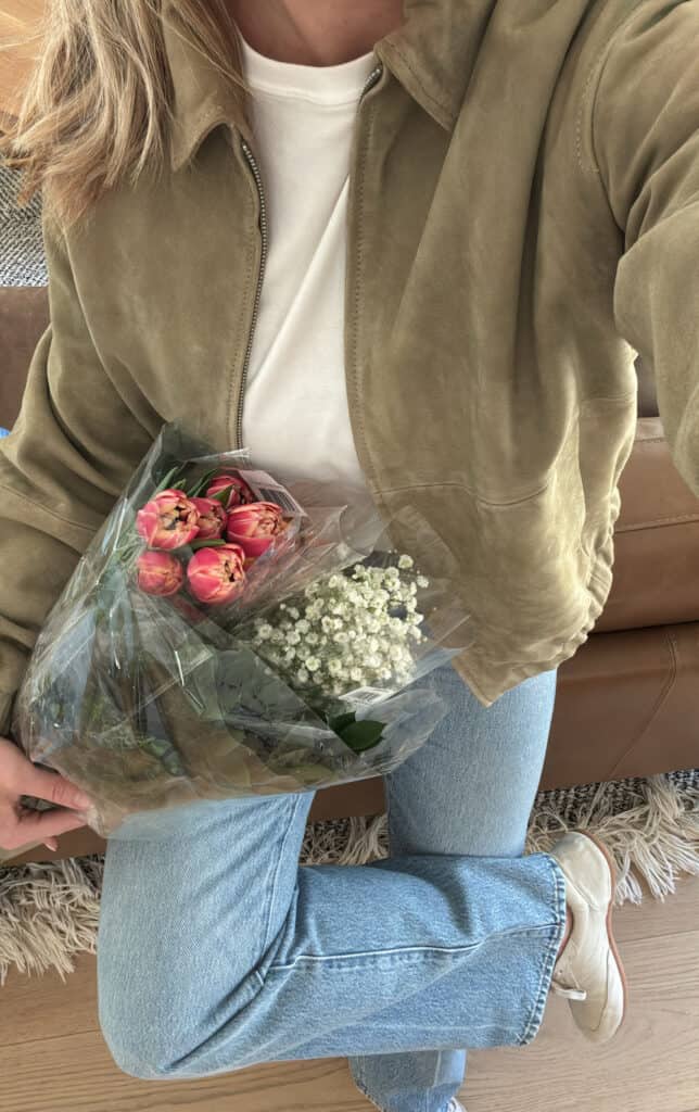 What to Wear in April: 15+ Cute Early Spring Outfit Ideas (2026)